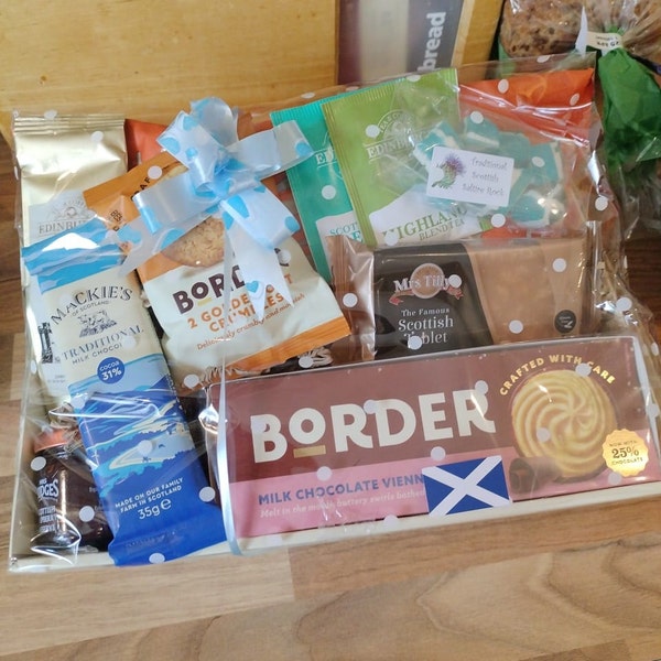 Irish Gift Hamper | Ireland Snack Gift | Gift Box From Ireland | Irish ...