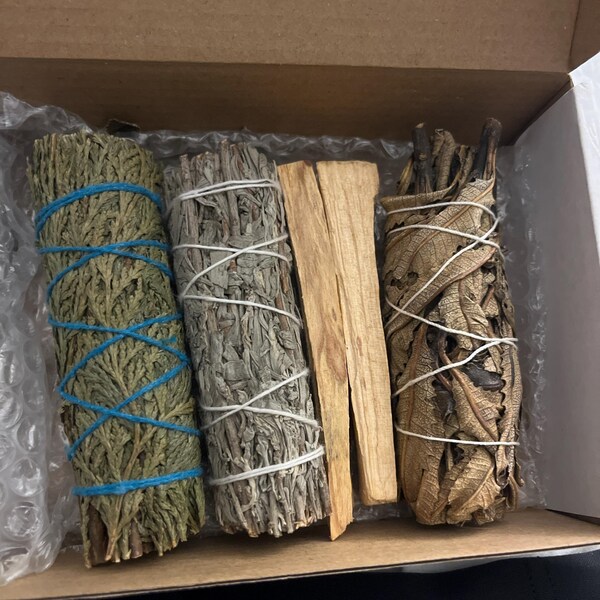White Sage Smudge Kit With Crystal Gift Set, Selenite and Black ...