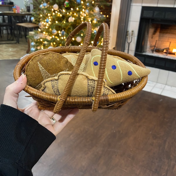 Pretend Bread Loaf, Felt French Bread, Felt Bread, Play Food, Felt Play ...