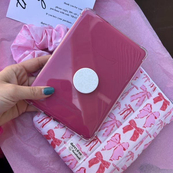 Lambeth Cherries Quilted Kindle Sleeve, Pink Bows Padded Ereader Case ...