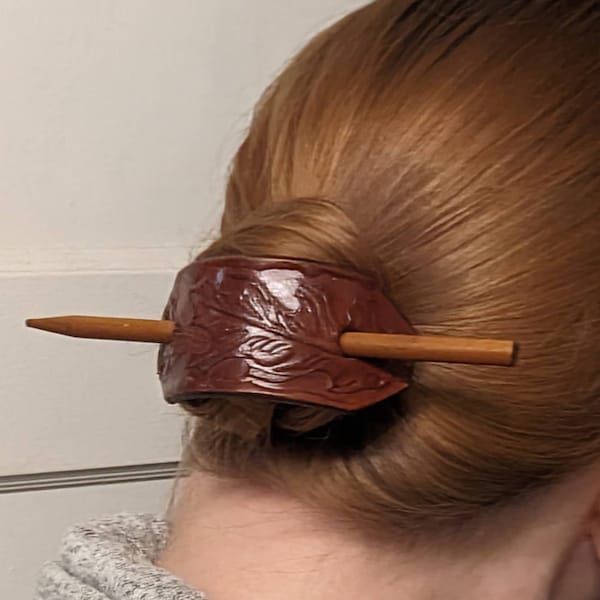 Leather Ponytail Holder With Stick–unique Clipped Corner Ponytail ...
