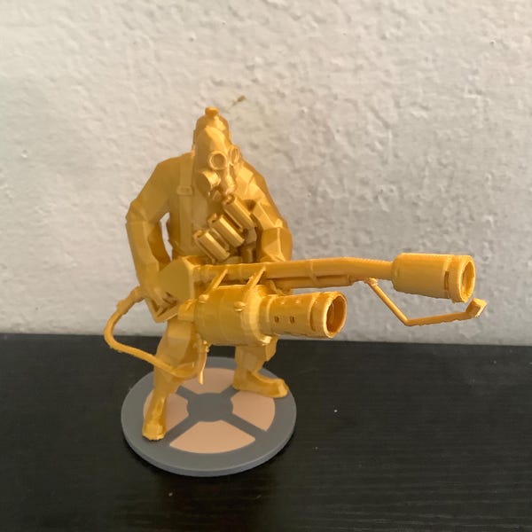 Team Fortress 2 Pyro Figurine | 3D Printed Low Poly TF2 Pyro Desktop Model | Choose Any Color ...