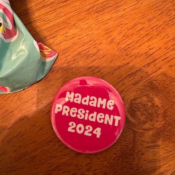 Smile Magnets or Pins - Emoticons, Emoji Smiley Face Pinback Button Set ...