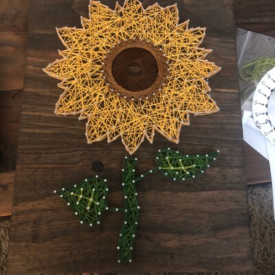 Sunflower String Art Craft Kit: Create Your Own Floral Wall Art Perfect for Beginners, Adults ...