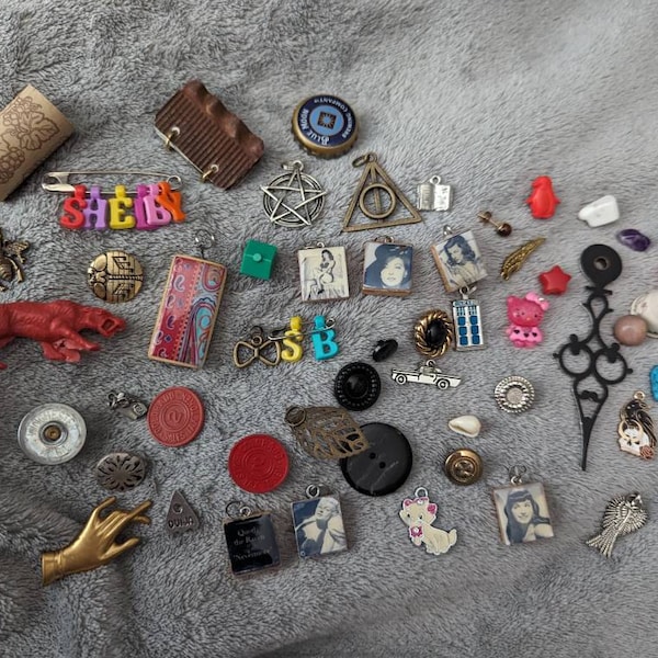 Vintage and Odd Trinkets, Crow Confetti, Mystery Scoop, Trinket Scoops ...