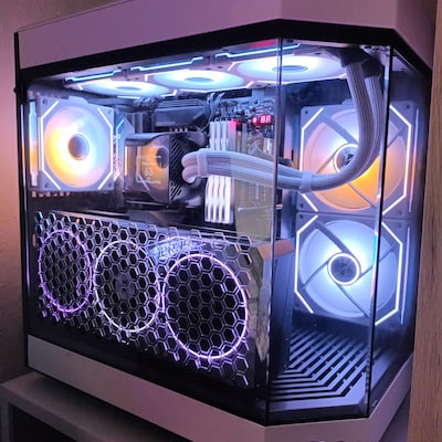 Hyte Y60 Custom Vented Side Panel - Etsy