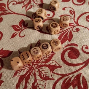 Dice Holder and Dice Roller Scroll in Wood and Leather for Role Play ...