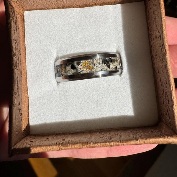 Ring for Ashes of Loved One, Urn Ring, Ashes Ring, Cremation Jewelry ...