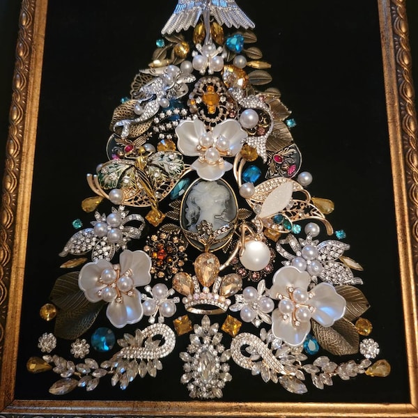 Fabulous Vintage Jewelry Art Christmas Tree Framed 8”x 10” - Etsy