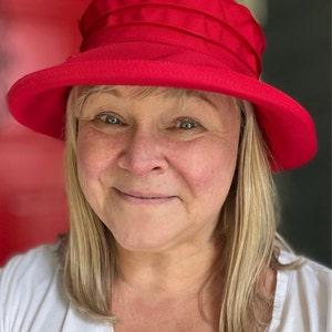 Smart Black English Hat Women, Wide Brim in English Tweed, Vintage ...