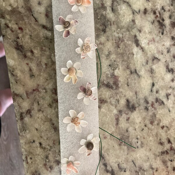 3-blooming Mussel Shell Flowers - Etsy