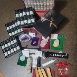 HUGE WITCHCRAFT KIT Witch Alter Sets Wand Kit Witch Kits Potion Kit ...
