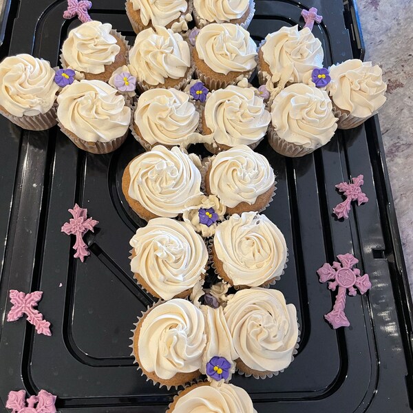 100 Royal Icing Violets 100 Approx. Size 1/2” - Etsy