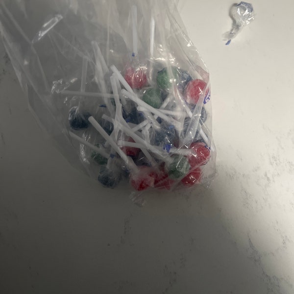 Maxilin Liquorice Flyers Sour Liquorice Strawberry Blackcurrant Sweet ...