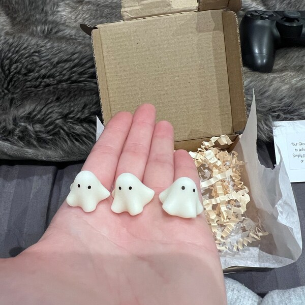 Glow in the Dark Mini Ghosts, Tiny Polymer Clay Halloween Decorations ...