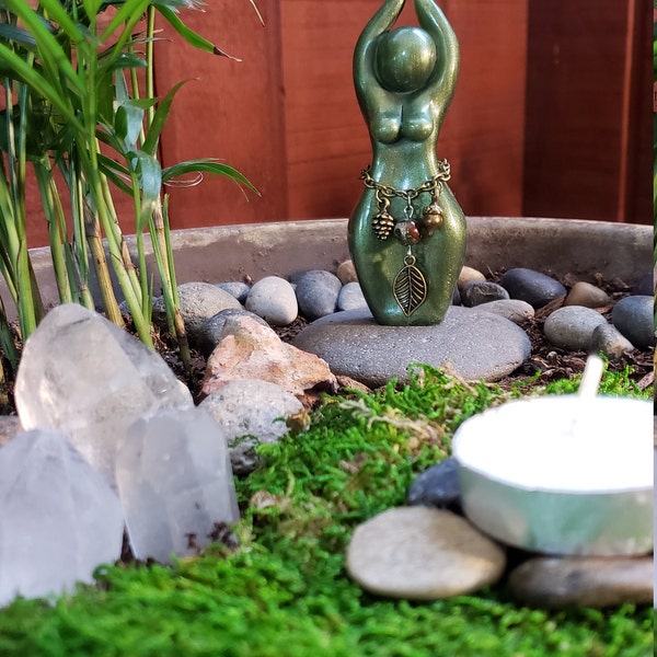 Gaia Story Goddess Statue statue, Figurine, Gaea, Earth Goddess, Mother ...