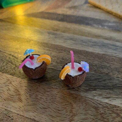 Miniature Coconut Cocktail Summer Dolls House Miniature Food Bakery ...