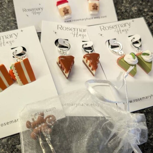 Pink Cake Keychain - Polymer Clay Miniature Food Keychain, Whimsical ...