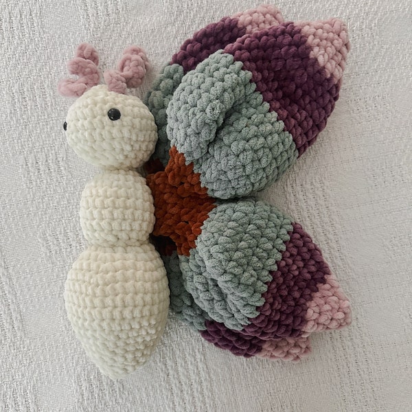 Crochet Leo the Bee PATTERN Amigurumi Plushie Crochet Snuggler ...