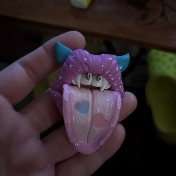 Lip Necklace Pastel Pink Violet Devil Creepy Vampire Hot Lips Mouth ...