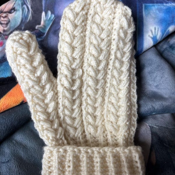 CROCHET PATTERN + VIDEO Winter Wheat Stitch™ Crochet Mittens Pattern ...