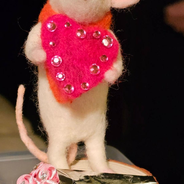 PDF PATTERN FILES Poseable Little White Mouse - Needle Felt Animal ...