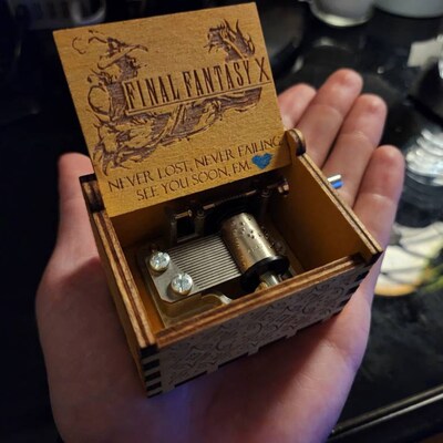 The Lion King Music Box the Lion Sleeps Tonight Song Engraved Handmade ...