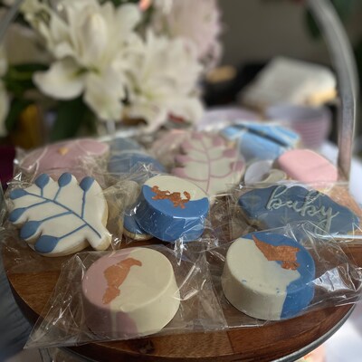 Cream and Olive green Marbled Oreos safari Themed Oh Baby - Etsy