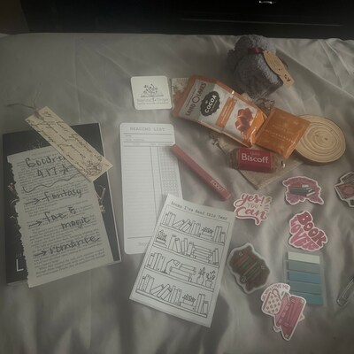 Blind Date With a Book BOOKMARK Reading List Gift for Book Lover Gifts ...