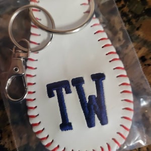 Personalized Baseball Keychain - Etsy