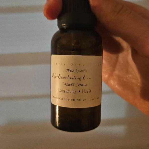 MILLIONAIRE Spell Bottle, Money Drawing, Wealth and Prosperity Magic ...