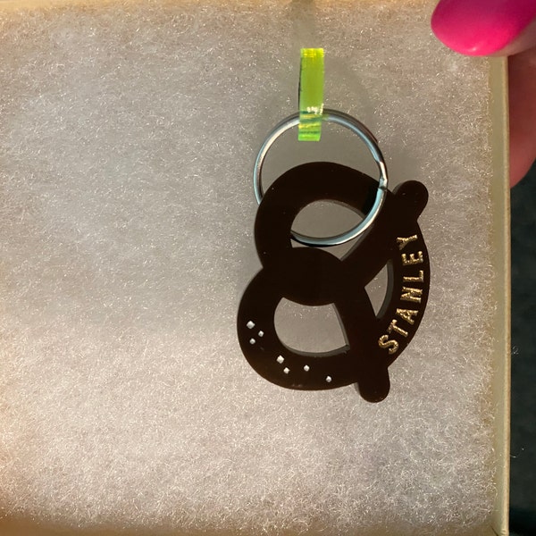 Pretzel Personalized Pet Tag, Food Pet ID Tag, Cat and Dog ID Tag ...