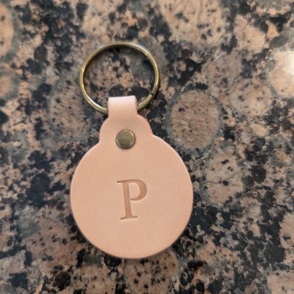 Custom Leather Circle Keychain. Monogrammed Personalized Full Grain ...