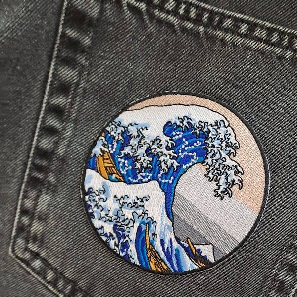 Urbanski Patch the Great Wave off Kanagawa (round) for Ironing 8.5 X 8. ...