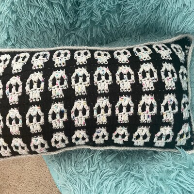 Mini Skulls Mosaic Crochet Full Pattern by Sixel Design - Etsy