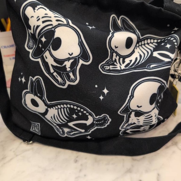 Skeleton Bunny Crossbody Messenger Bag With Zipper and Pockets - Creepy ...