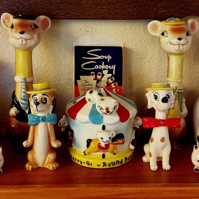 Vintage Wolf Creek Wooden Barn, Hand Made Folk Art Wood Building, Linda ...