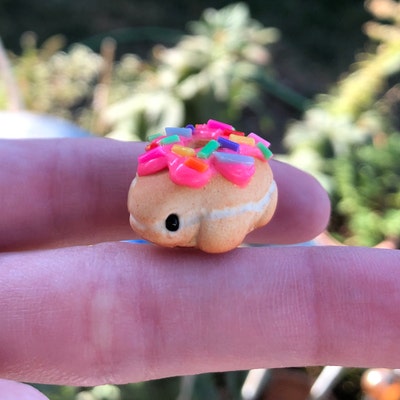 Smores Frog Figurine - Etsy