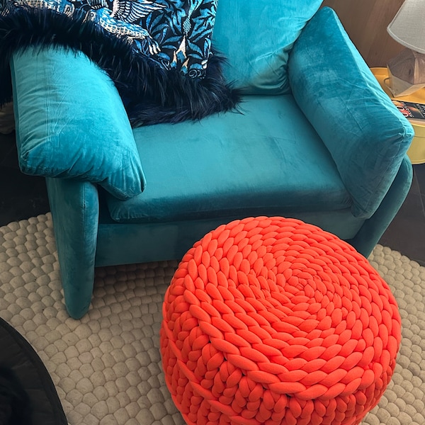Knitted Pouf, Chunky Knit Pouffe, Round Knit Pouf, Knit Poof, Knitted ...