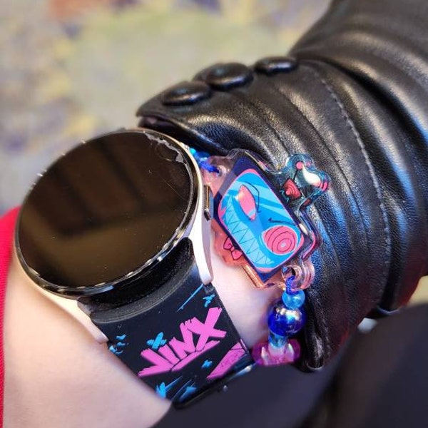 GIR Handmade Bracelets - Invader Zim Character Bracelet - Etsy