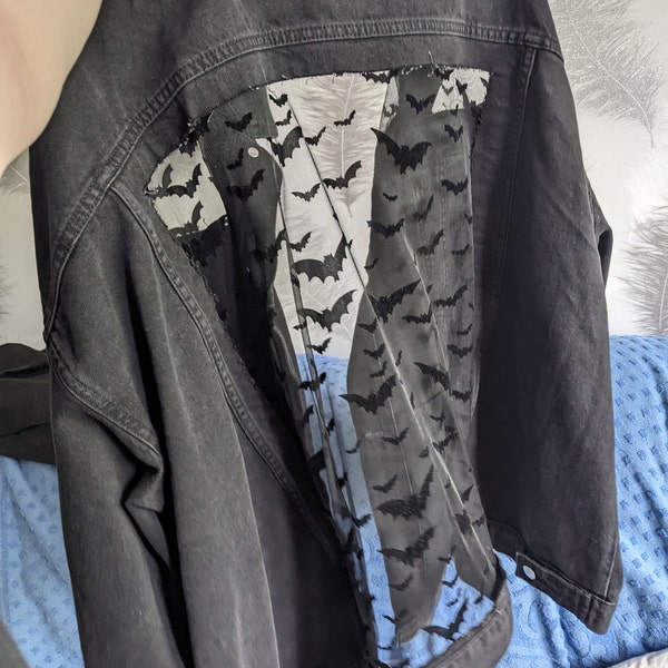 Mesh Fabric With Bats Black Bat Flocking Fabric for Halloween Flying ...