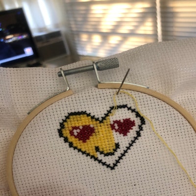 PATTERN : Heart Cross Stitch Emoji Cross Stitch Pattern - Etsy