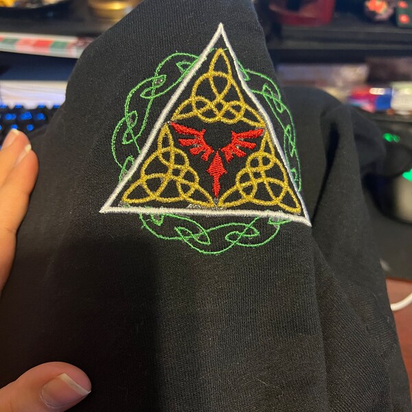 Zelda Machine Embroidery Design - Celtic Triforce 4x4 - Etsy