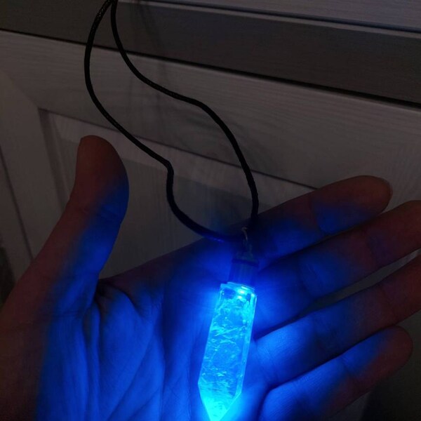 Disney's Atlantis the Lost Empire Kida Crystal Handcrafted Glowing ...