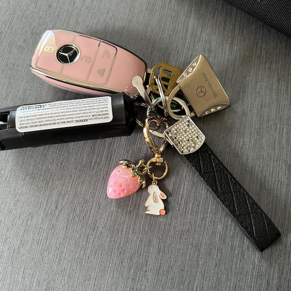 Beautiful Strawberry Heart Flower Keychain, Keychain Accessories ...