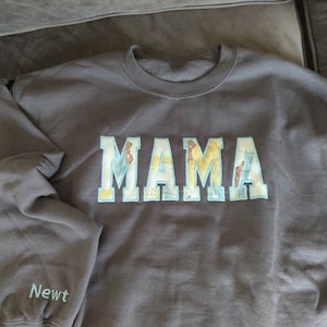 Personalized Embroidered Mama Sweatshirt Floral Mama Shirt Custom Gift ...