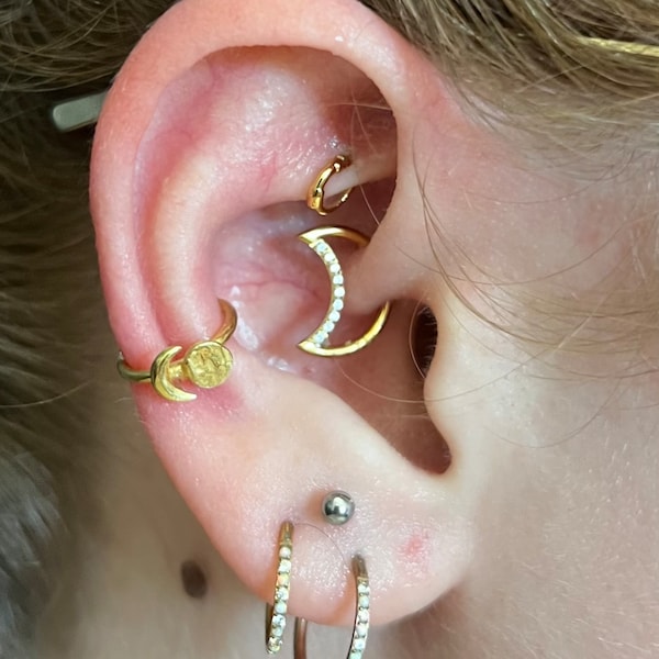 Moon Phases Conch Hoop, Celestial Conch Piercing 14 Gauge, Conch Hoop ...