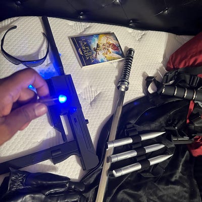 Blade Runner PKD Blaster Prop Ammo Box W/lumi-shok Rounds Deckard ...