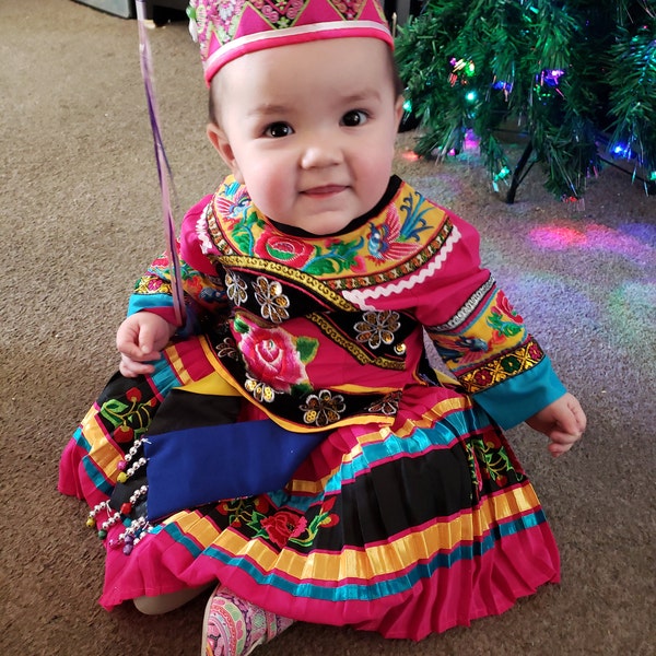 Hmong Last Name Design With Hmong Elephant Logo Png File - Etsy