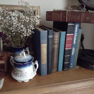 Set of 5 Vintage Books Customizable by Color Authentic Books Farmhouse ...